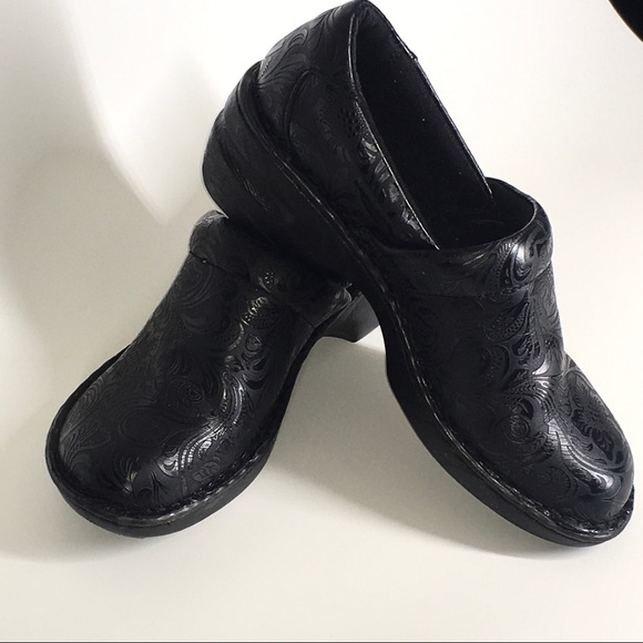 boc | Shoes | Boc Black Vegan Leather Tooled Clogs Woma | Poshmark